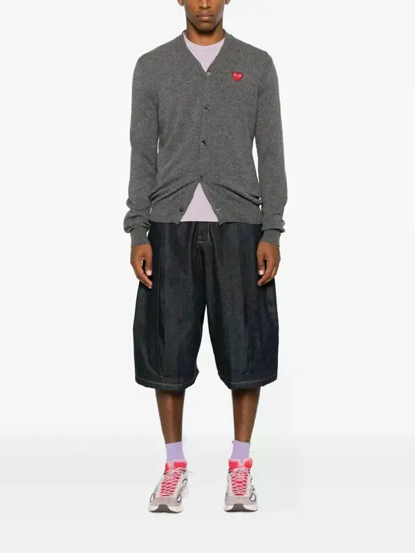 Play Comme Des Garcon Logo Heart-emblem V-neck Cardigan - Grey
