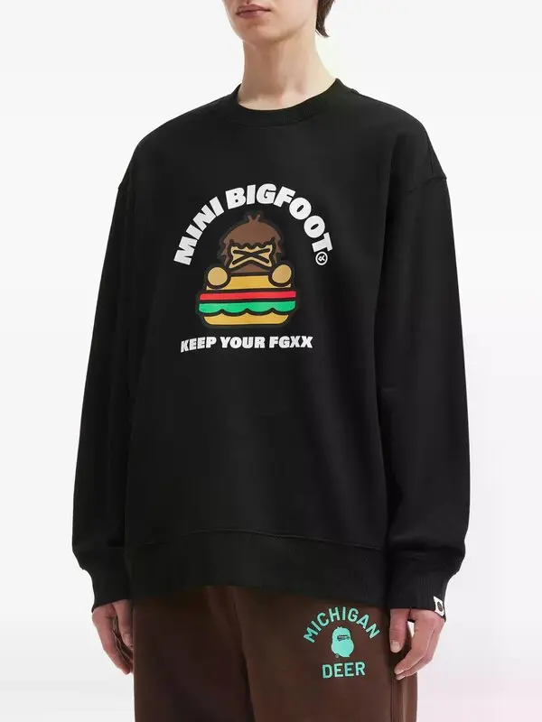 FINGERCROXX Mini Bigfoot Relaxed Fit Sweatshirt