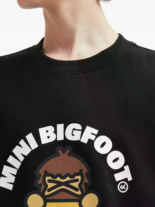 FINGERCROXX Mini Bigfoot Relaxed Fit Sweatshirt