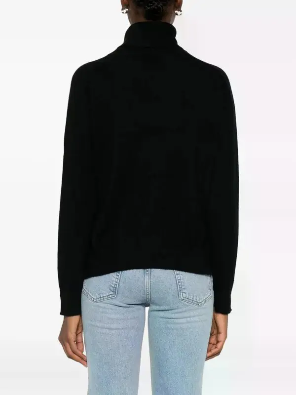 GOTHA Turtleneck Long-sleeve Sweater