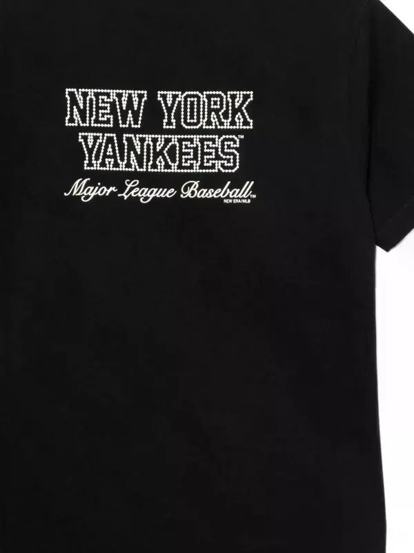 New Era Logo-embossed T-shirt