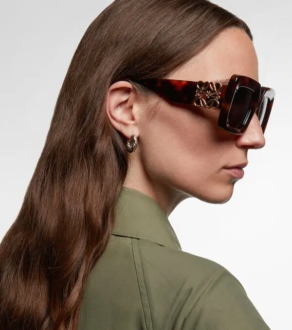 Loewe Anagram Oversized Square Sunglasses - Brown