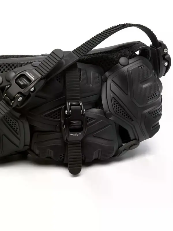 INNERRAUM I67 Messenger Bag