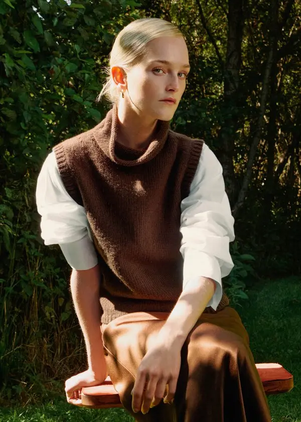 ME+EM Cropped Sweater Vest - Chestnut Brown