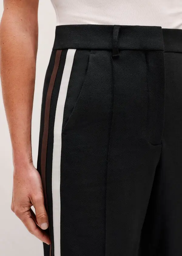 ME+EM Contrast Side Stripe Relaxed Pant - Black