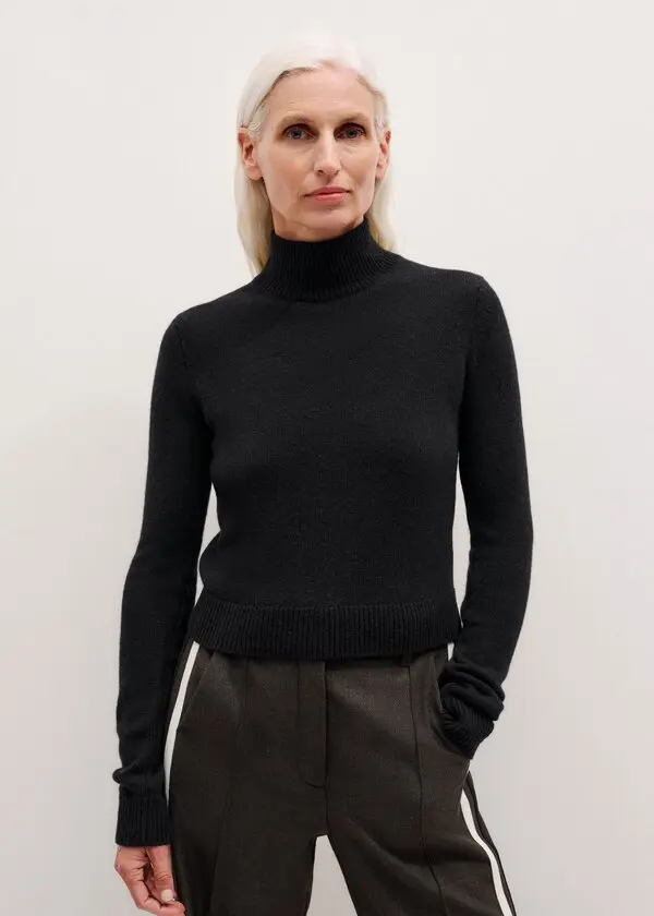 ME+EM Cashmere High Neck Crop Jumper - Black