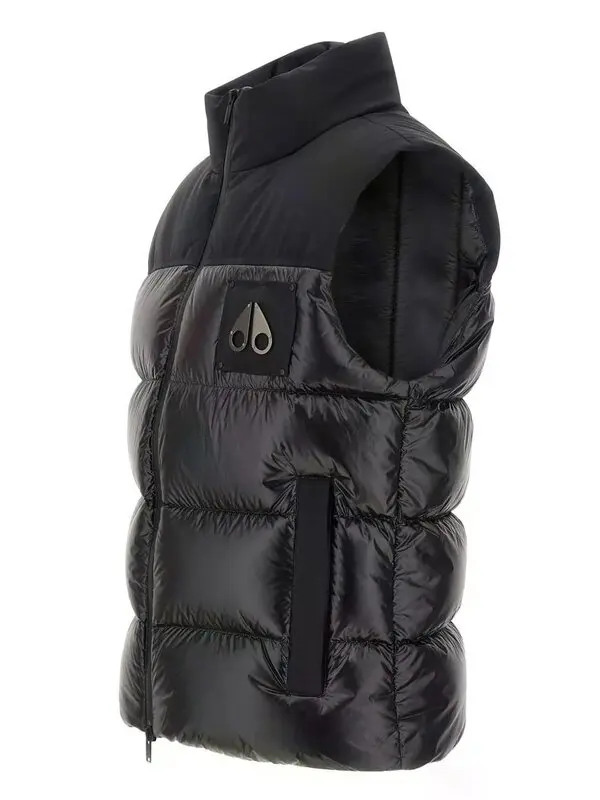 Moose Knuckles Quilted Gilet With Logo Plaque - Black