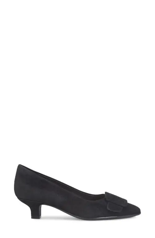 SOFFT Pointed-toe Kitten Heel Pumps