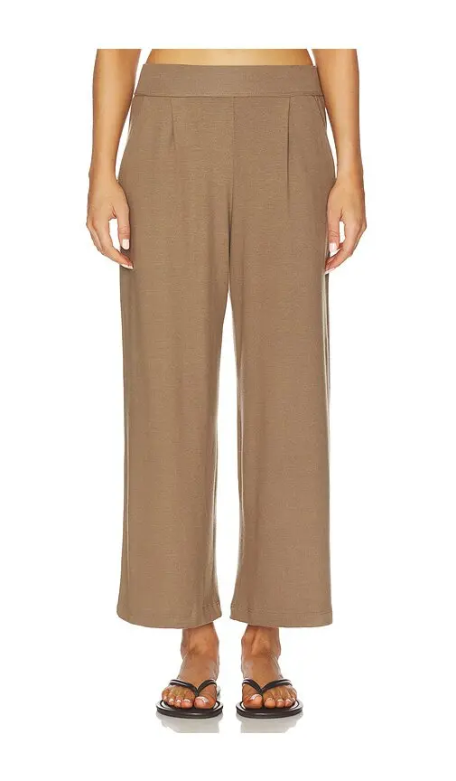 LESET Lauren Crop Pleated Pocket Pant - Walnut