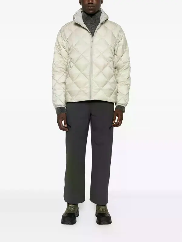 HIKING PATROL Essence High-neck Jumper