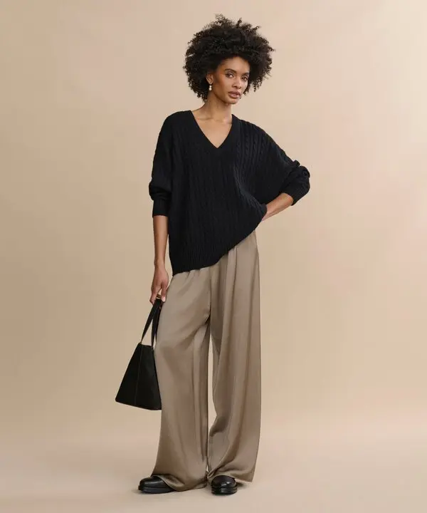 Jenni Kayne Nell V-neck Sweater - Black