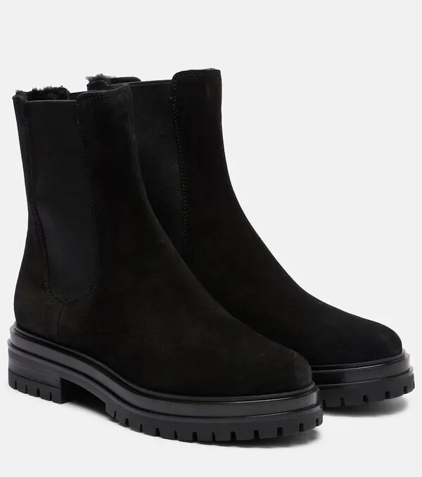GIANVITO ROSSI Suede Chelsea Boots - Black