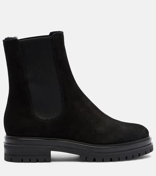 GIANVITO ROSSI Chester Suede Chelsea Boots - Black