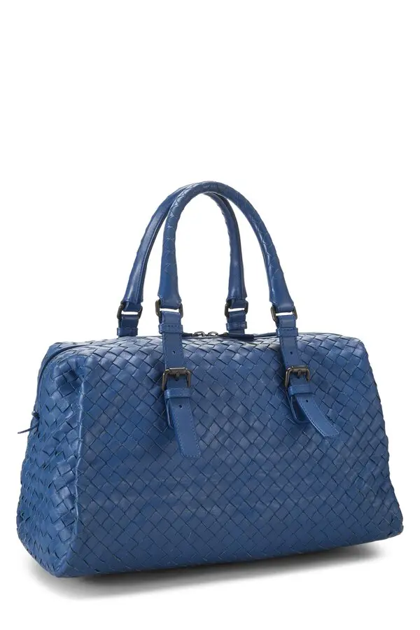 バッグ Bottega Veneta Intrecciato Boston Bag Bottega Veneta Intrecciato Leather Boston Bag - Blue | Editorialist