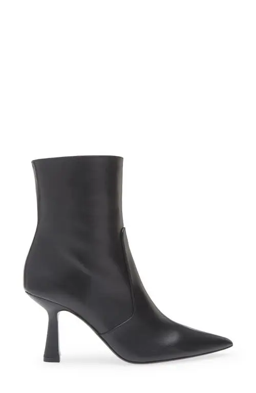 STUART WEITZMAN Super Sculpt Zip Bootie