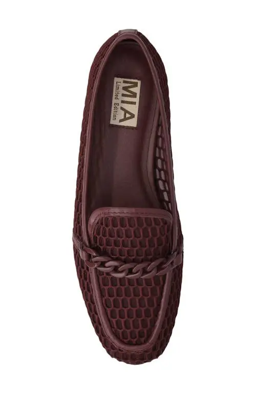 Mia Bailee Mesh Loafer - Burgundy
