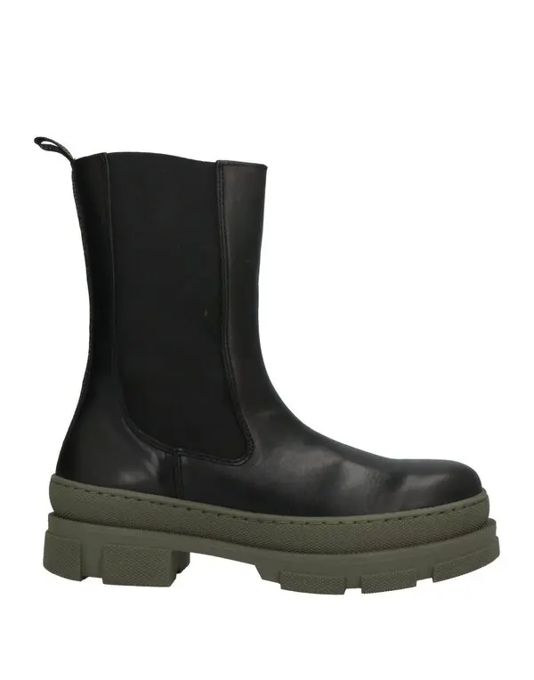 Steve Madden Soft Leather Ankle Boots