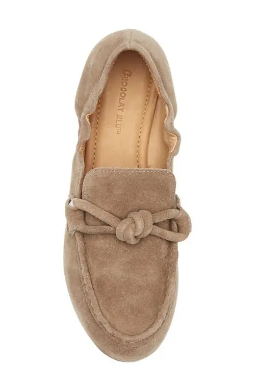 CHOCOLAT BLU Anya Loafer - Camel Suede