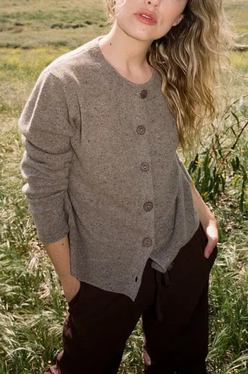 VIR VITA Cashmere Button-up Cardigan - Walnut