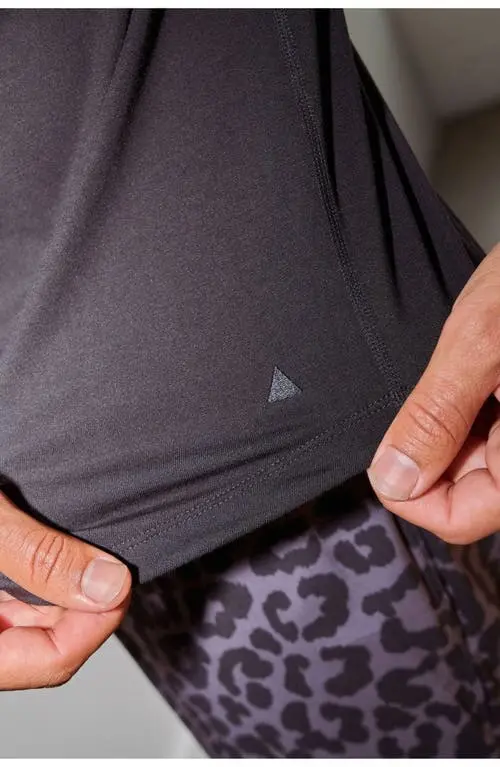VITALITY Adapt Tee - Midnight