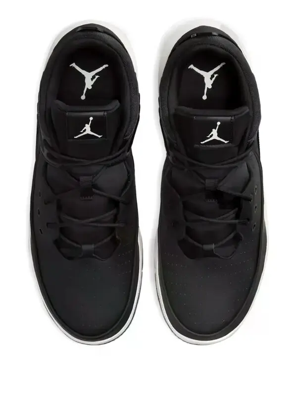 JORDAN Max Aura 5 Sneakers