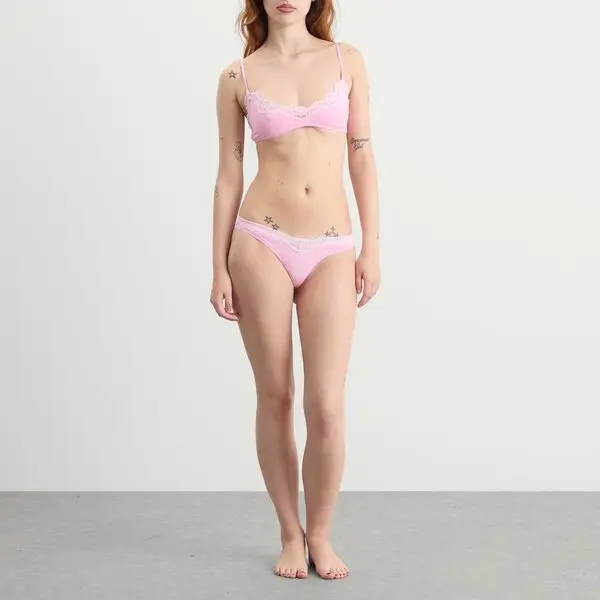 SKIMS Fits Everybody Lace Dipped Thong - Bubblegum