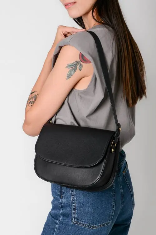 TAH Camila Saddle Bag - Black