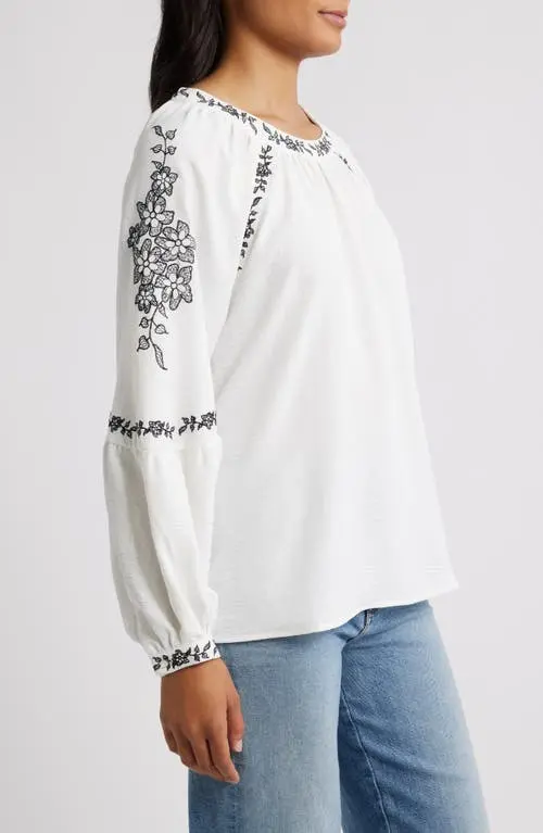 Bobeau Embroidered Raglan Sleeve Top