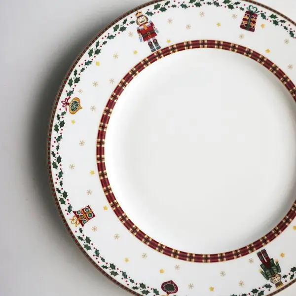 Prouna Nutcracker Dinner Plate