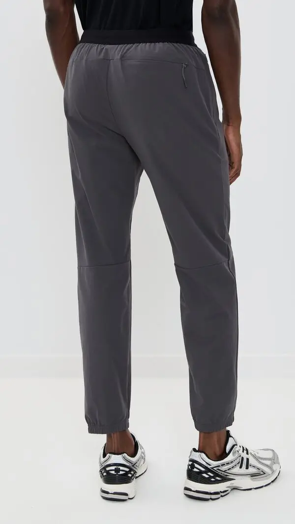 Beyond Yoga On The Go Joggers - Graphite