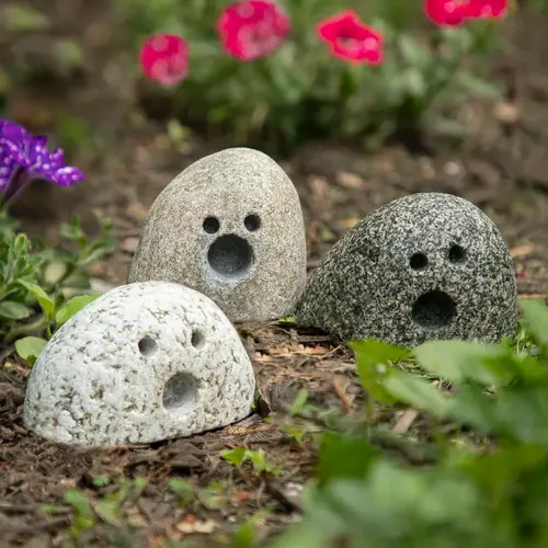 UNCOMMON GOODS Garden Ghosts- Set Of 3 Sea Stones - Gray/beige/black