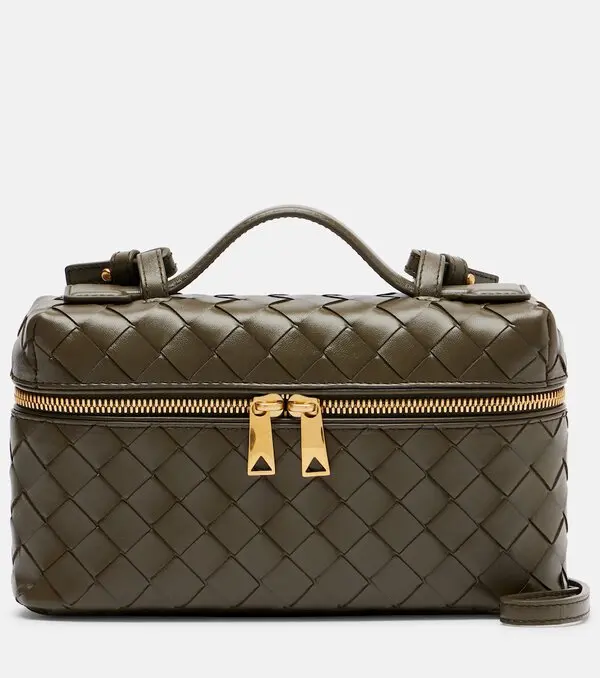 Bottega Veneta Intrecciato Leather Vanity Bag - Green