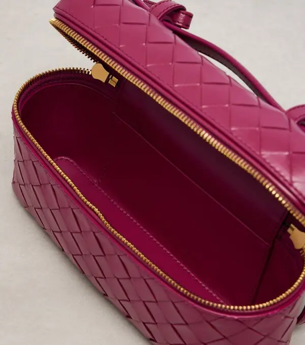 Bottega Veneta Bang Bang Intrecciato Leather Vanity Bag - Purple