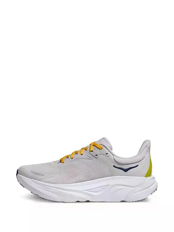 HOKA Arahi Sneakers