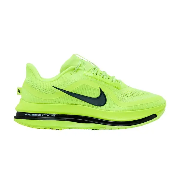 Nike Pegasus Premium Sneakers