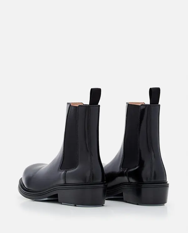 Bottega Veneta Glossy Leather Ankle Boots - Black | Editorialist display picture 3
