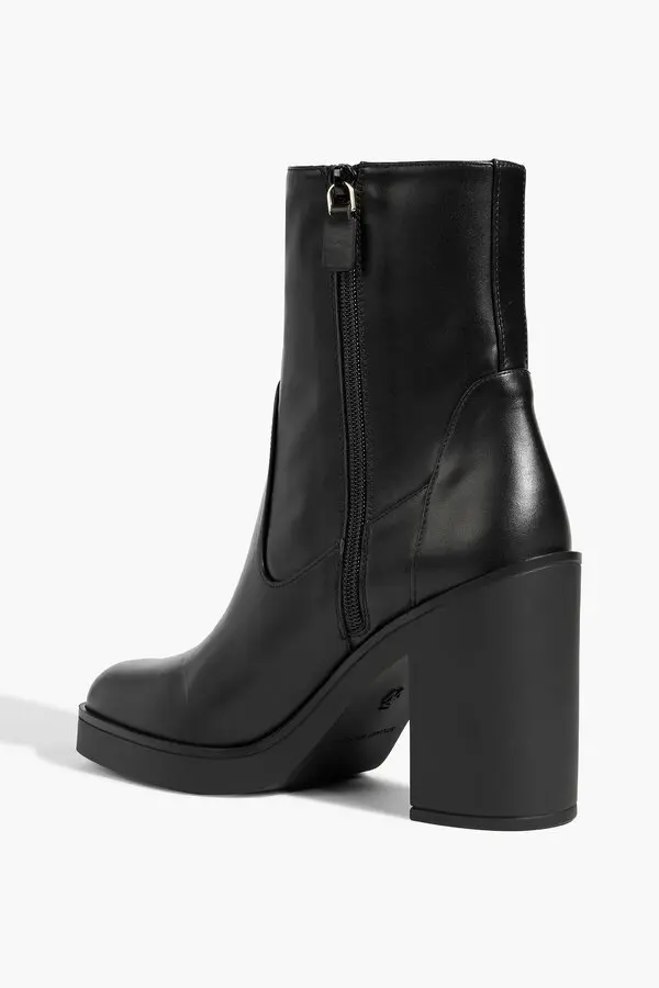 STUART WEITZMAN Bethenny Leather Block Heel Ankle Boots