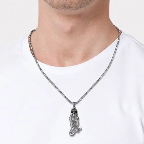HARRY POTTER The Dark Arts Skull And Snake Pendant