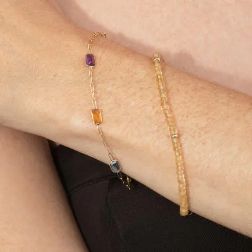 THE LOVERY Gemstone Paperclip Bracelet