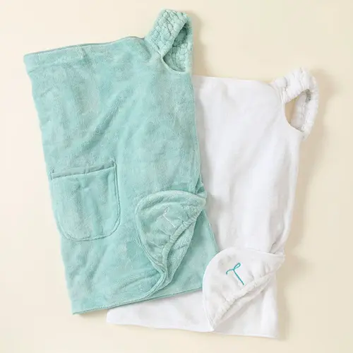 UNCOMMON GOODS Wearable Toga Towel Toga Towel - White