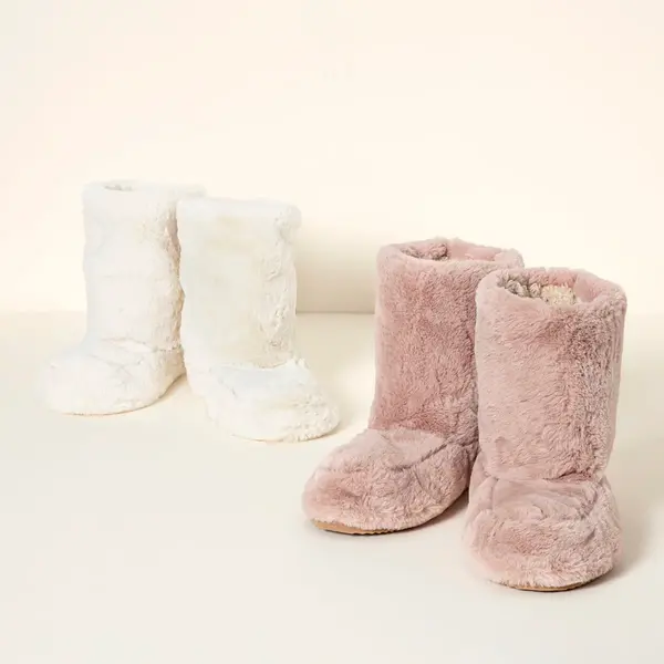 UNCOMMON GOODS Cozy Lavender Warming Booties - Blush Pink