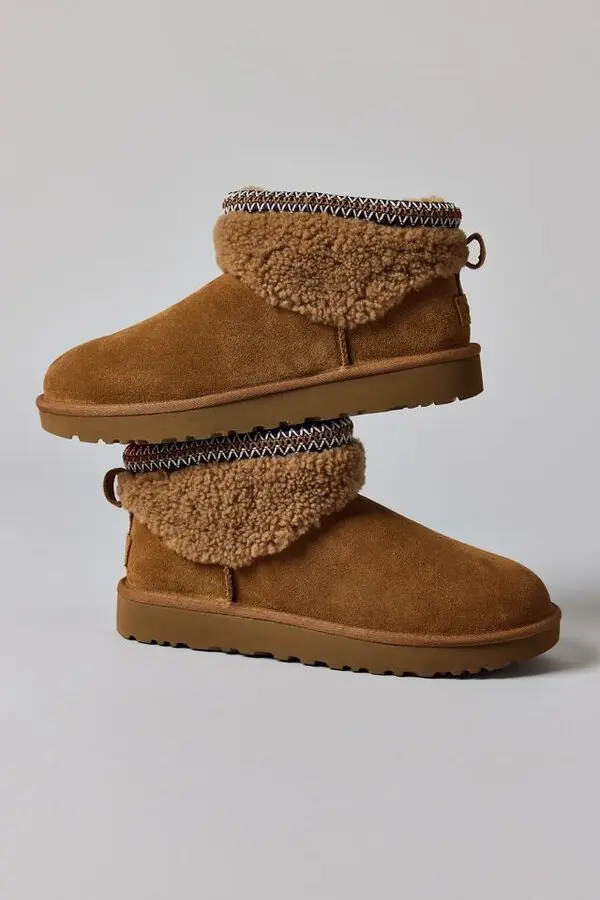 UGG Classic Ultra Mini Maxi Curly Ankle Boots