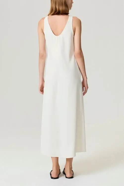 NOCTURNE Flowy Sleeveless Maxi Dress