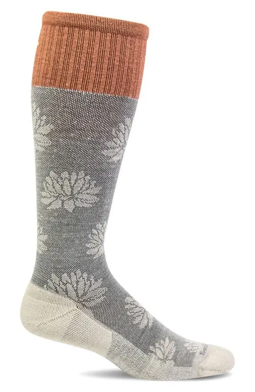 SOCKWELL Lotus Lift Compression Socks - Barley