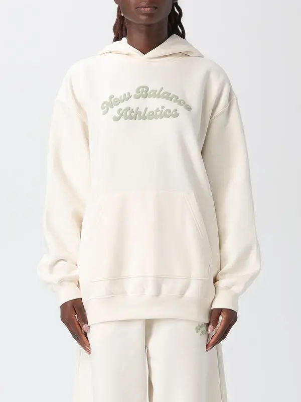 NEW BALANCE Athletics Hoodie - Cream
