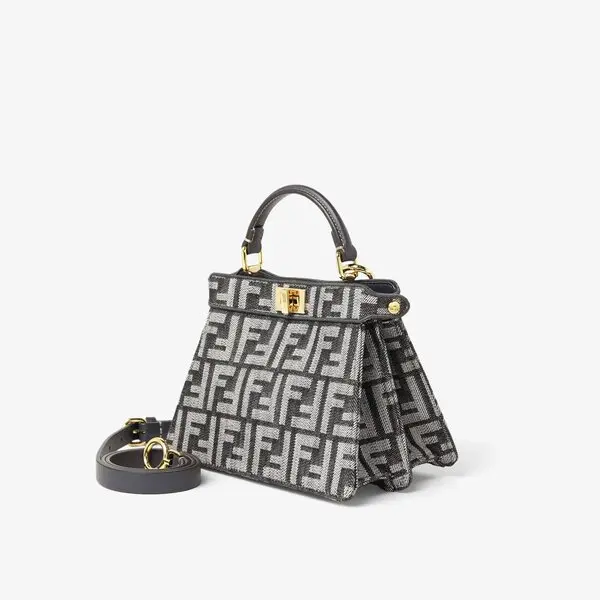 Fendi Peekaboo Iseeu Petite Bag