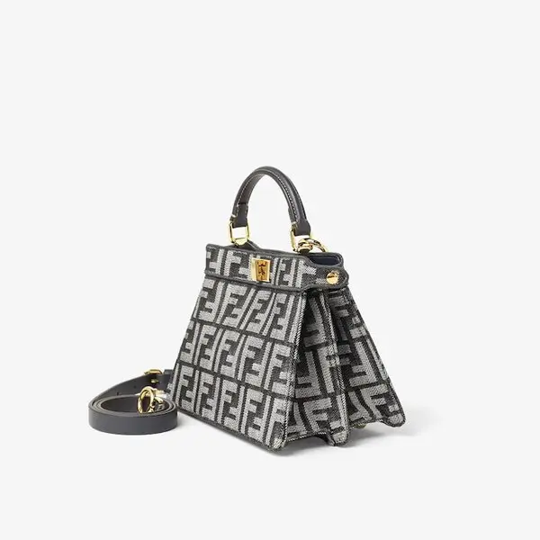 Fendi Peekaboo Iseeu Petite Bag