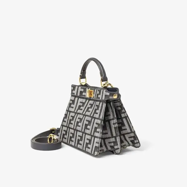 Fendi Peekaboo Iseeu Petite Bag