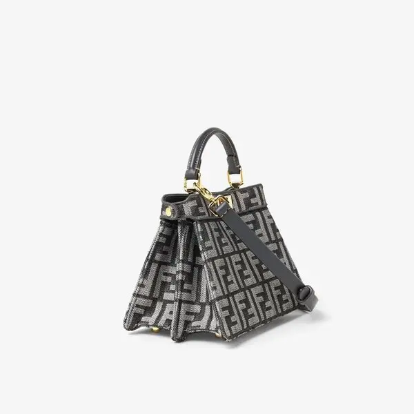 Fendi Peekaboo Iseeu Petite Bag