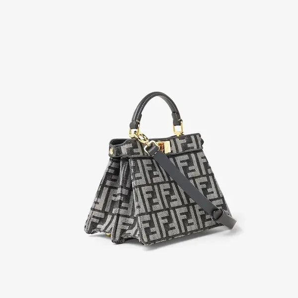 Fendi Peekaboo Iseeu Petite Bag